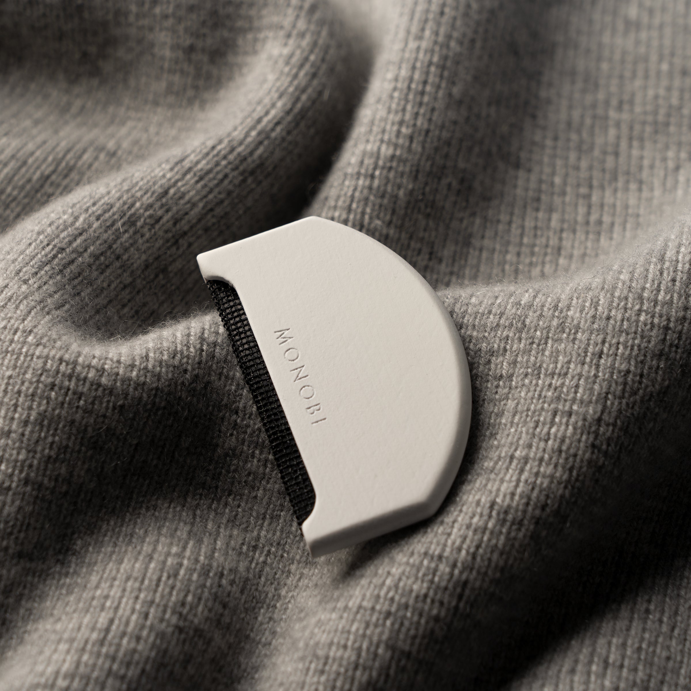 PILLING KNITWEAR COMB – Monobi